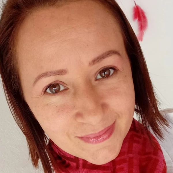 Yinneth González | profe.social